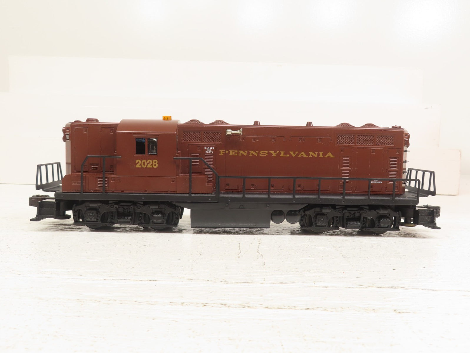 Lionel 618567 2028 Pennsylvania Railroad GP9 Diesel Loco LN 10055 — NY ...