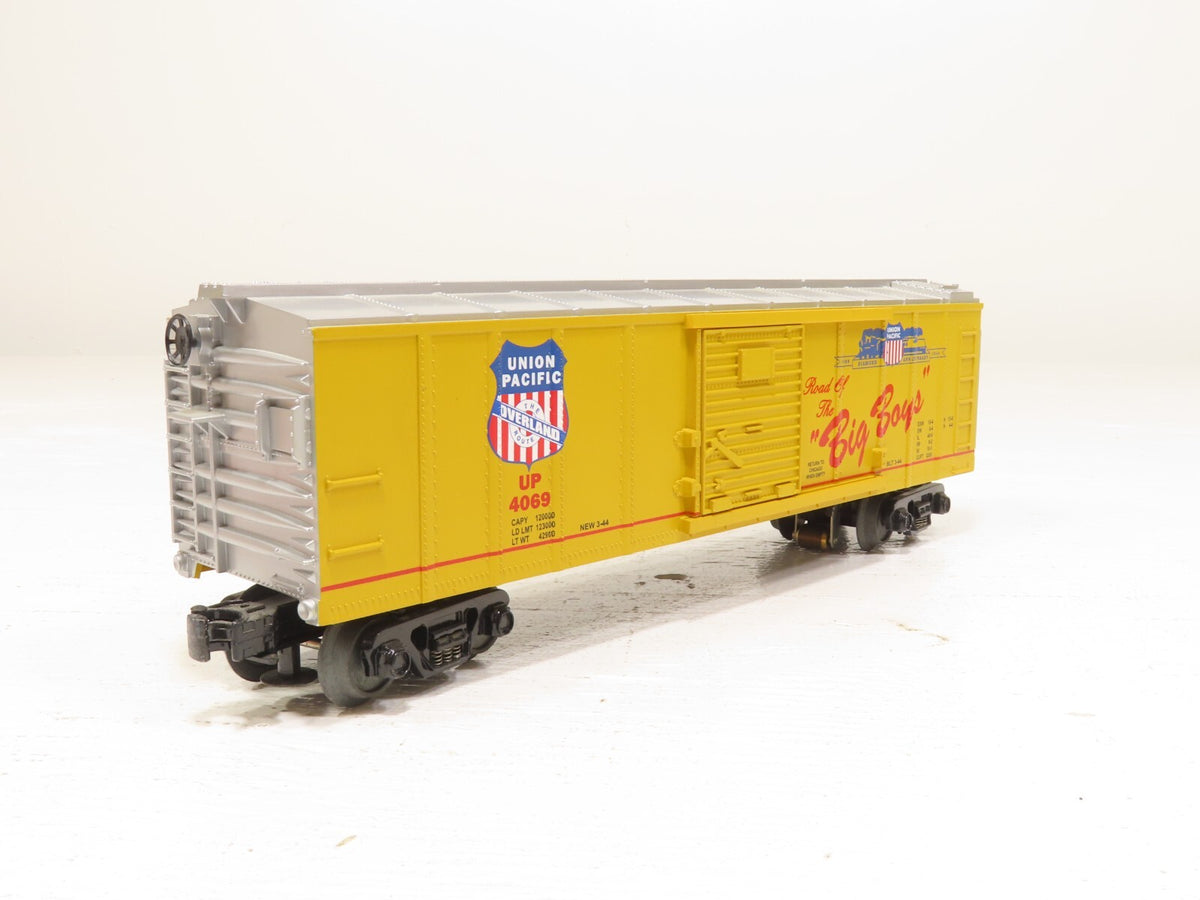 MTH 30-7466 Union Pacific Operating Boxcar w/Signal Man LN — NY ...