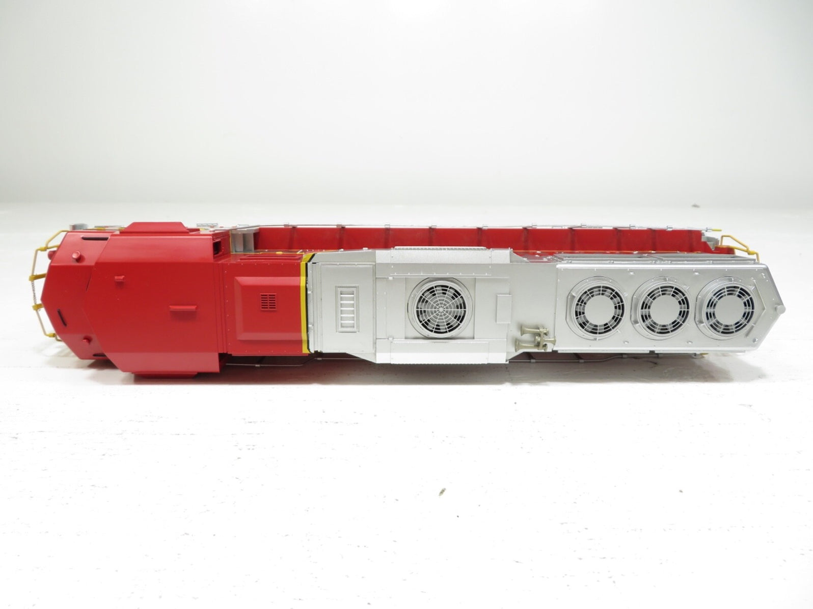 MTH 20-2180-1 Santa Fe Cab #102 GP-60M Diesel Engine w/Proto LN — NY ...