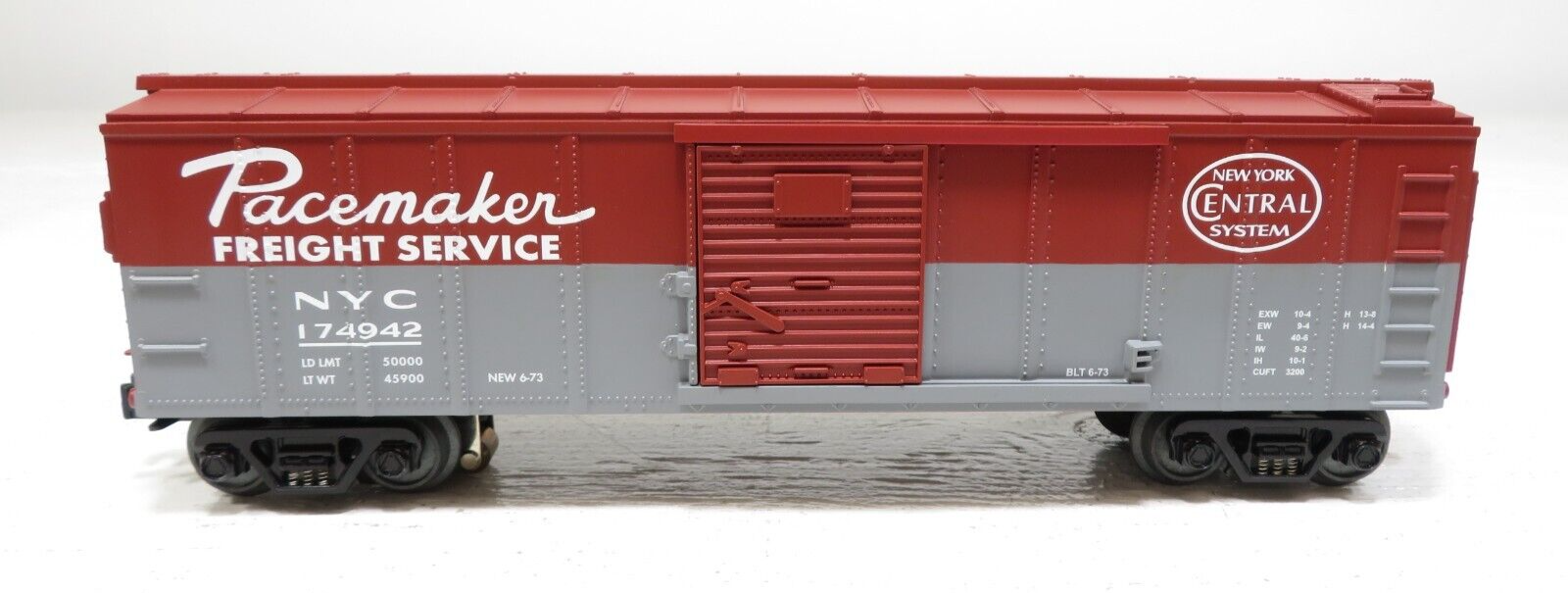 MTH 30-79016 New York Operating Boxcar w/Signal Man LN — NY-ElectricTrains